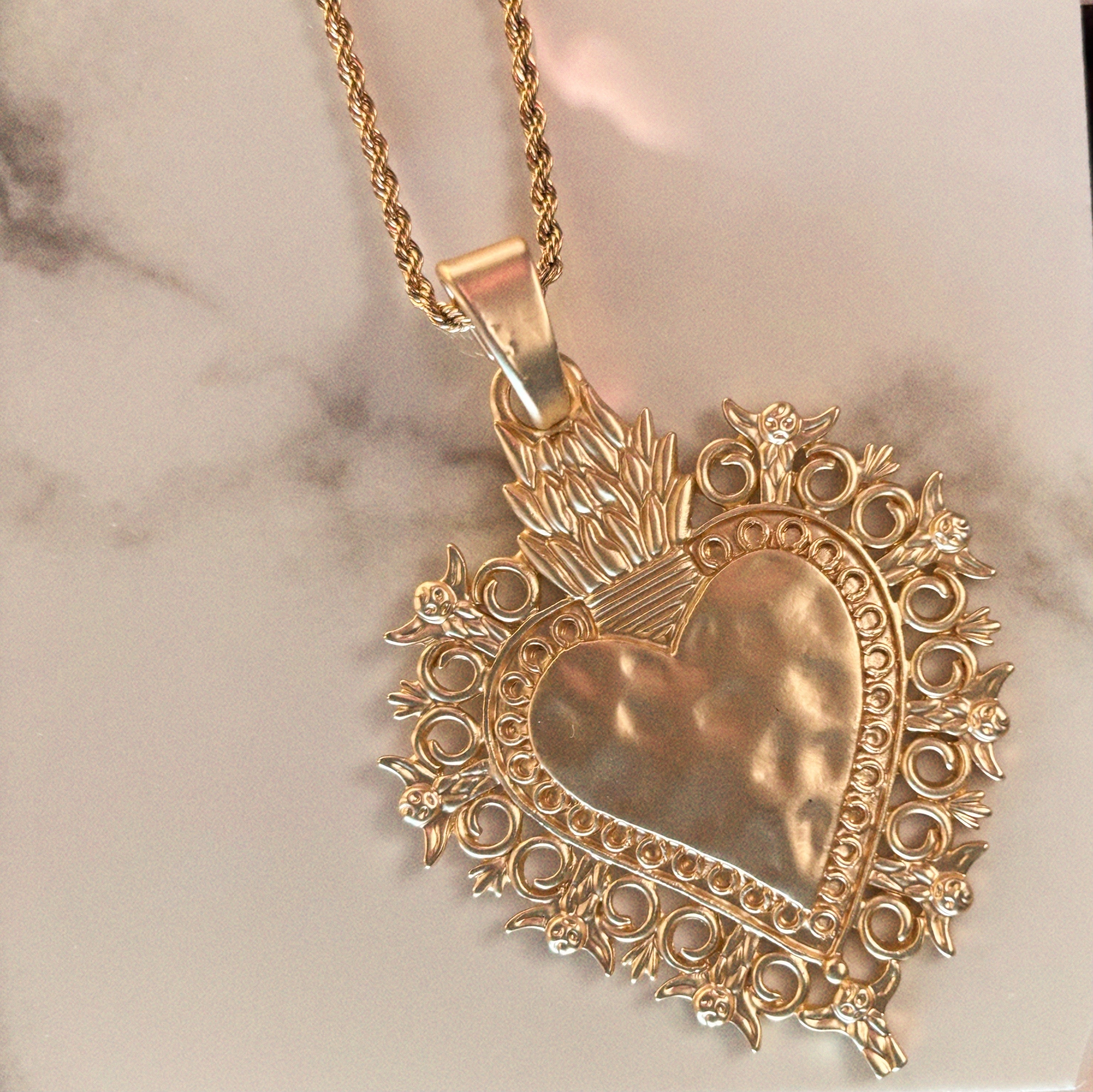 Lacy Heart Statement Necklace – KISMET SHOWROOM